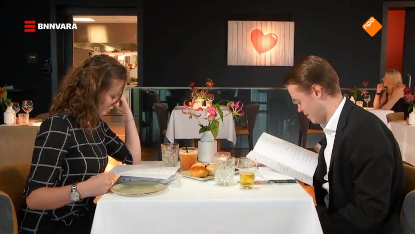 Studente Evelien zoekt prins via tv-programma First Dates - WIN ...